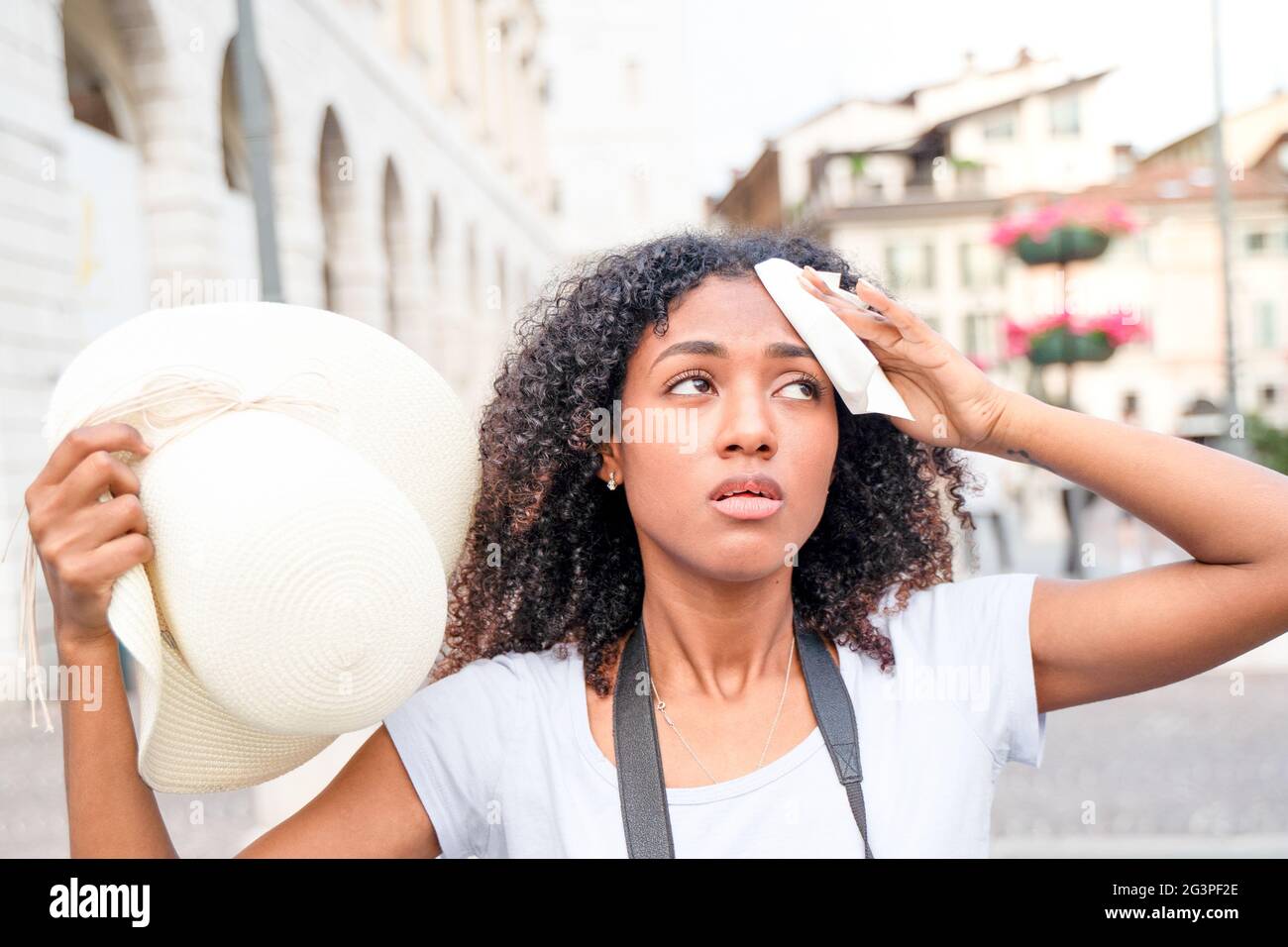 Sweating face sun hi-res stock photography and images - Alamy