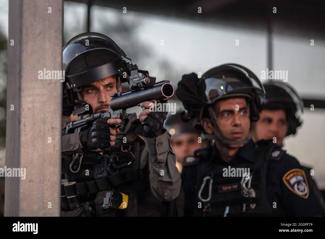 Riot gun hi-res stock photography and images - Alamy