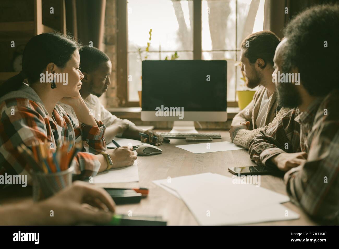 Space teamwork hi-res stock photography and images - Alamy