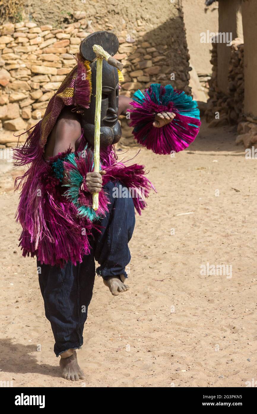 Voodoo dance ritual hi-res stock photography and images - Alamy