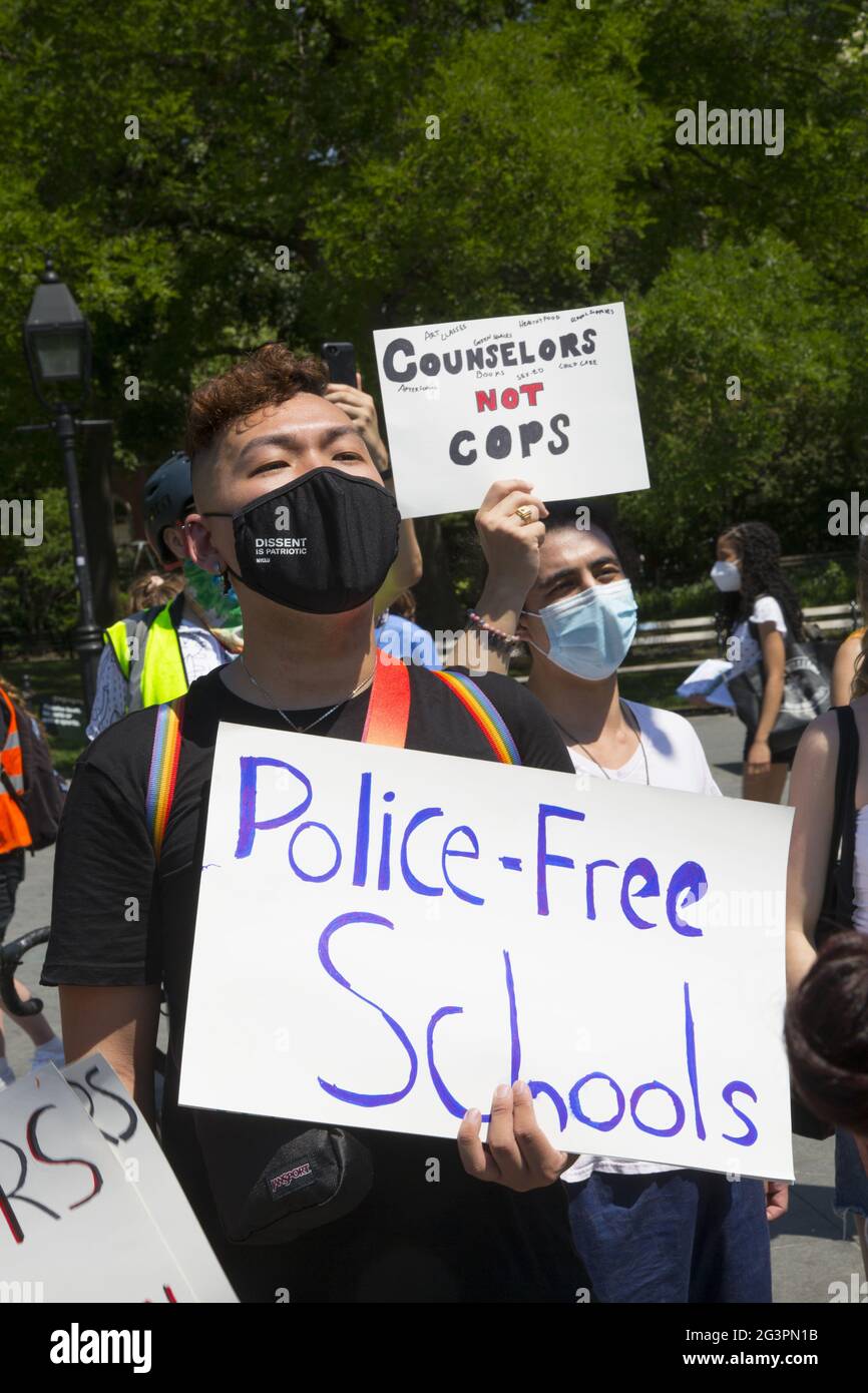 Police free schools new york city hi-res stock photography and images ...