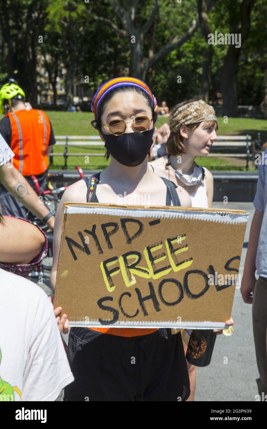 Police free schools new york city hi-res stock photography and images ...