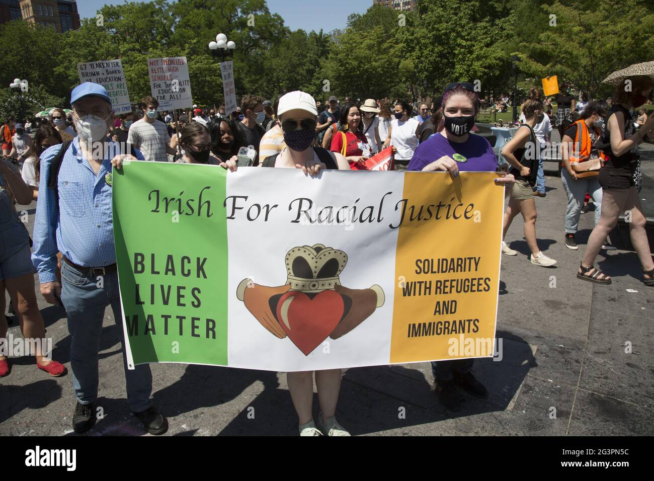 Police free schools new york city hi-res stock photography and images ...