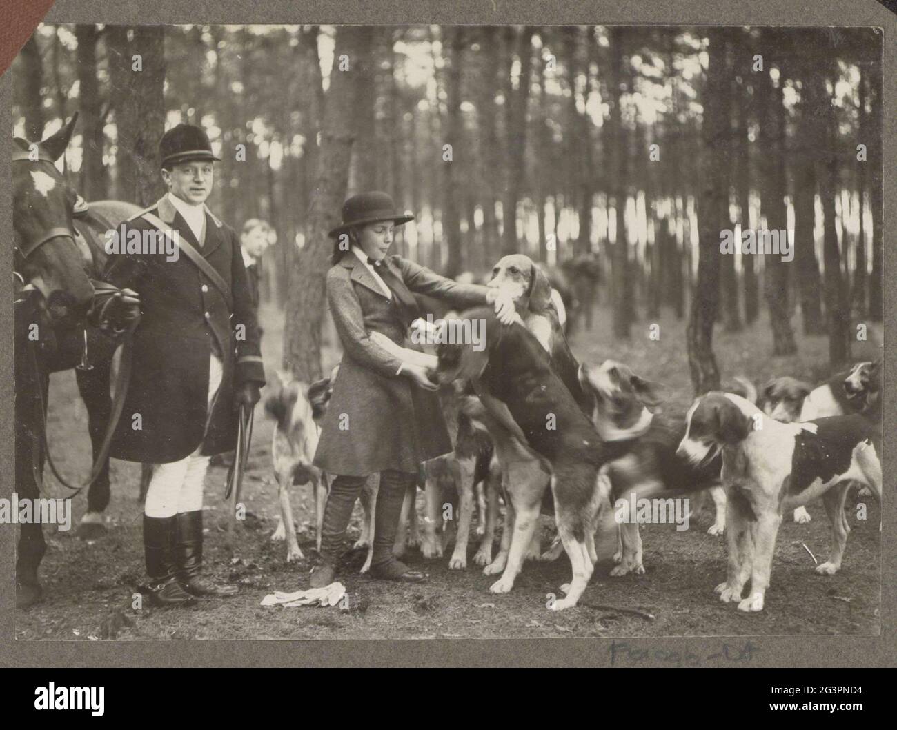 Rider scene on Royal wood fortress Het Loo: Girl plays with hunting ...