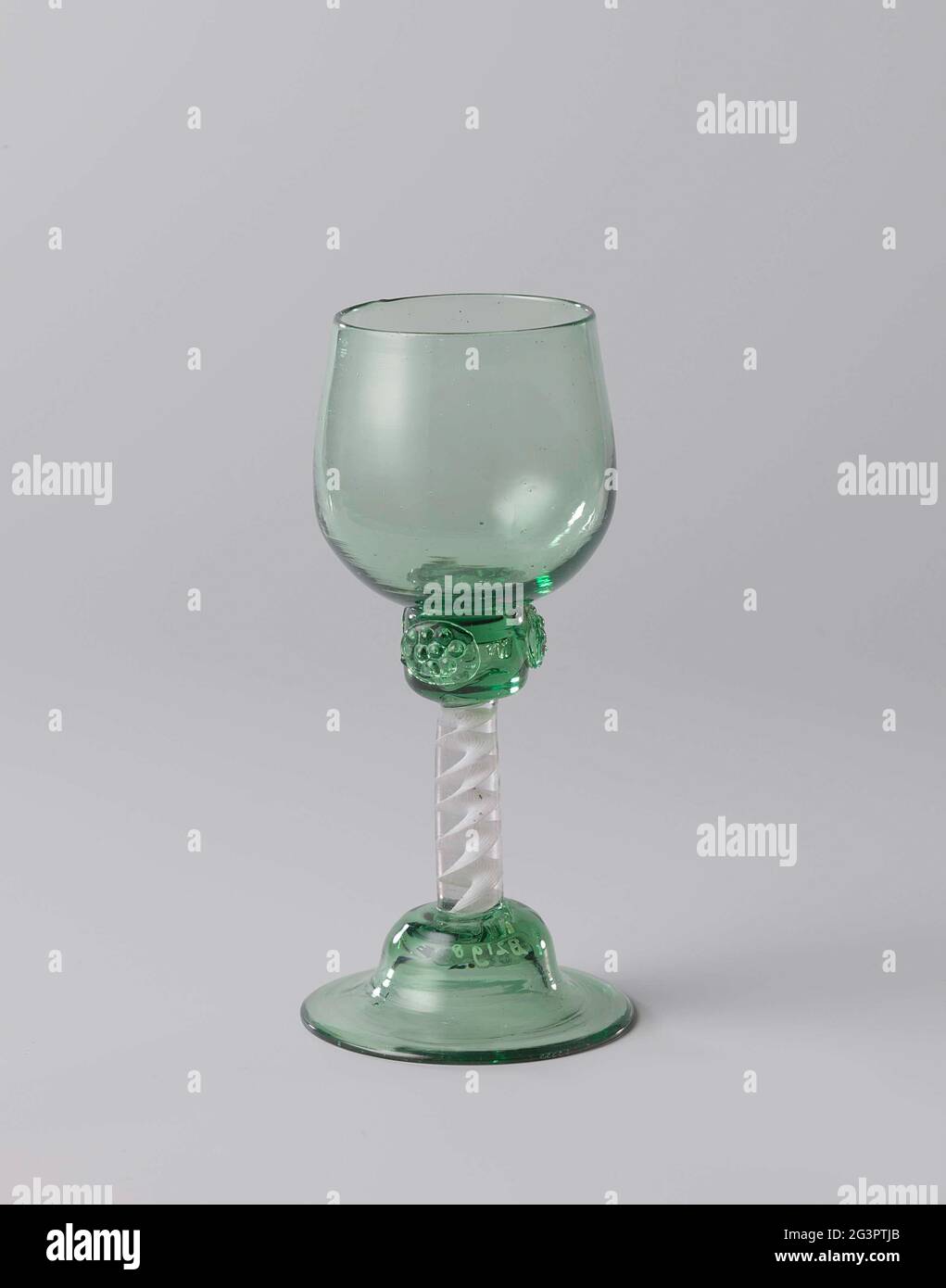 Slinger glass with four bramnops. Slinger glass on vaulted, green foot ...
