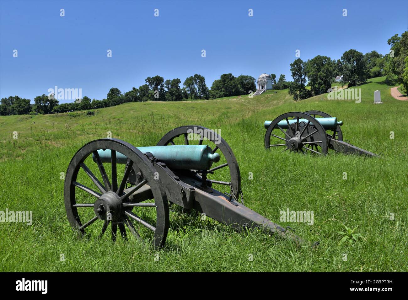 Union artillery line in the Vicksburg National Military Park Stock ...