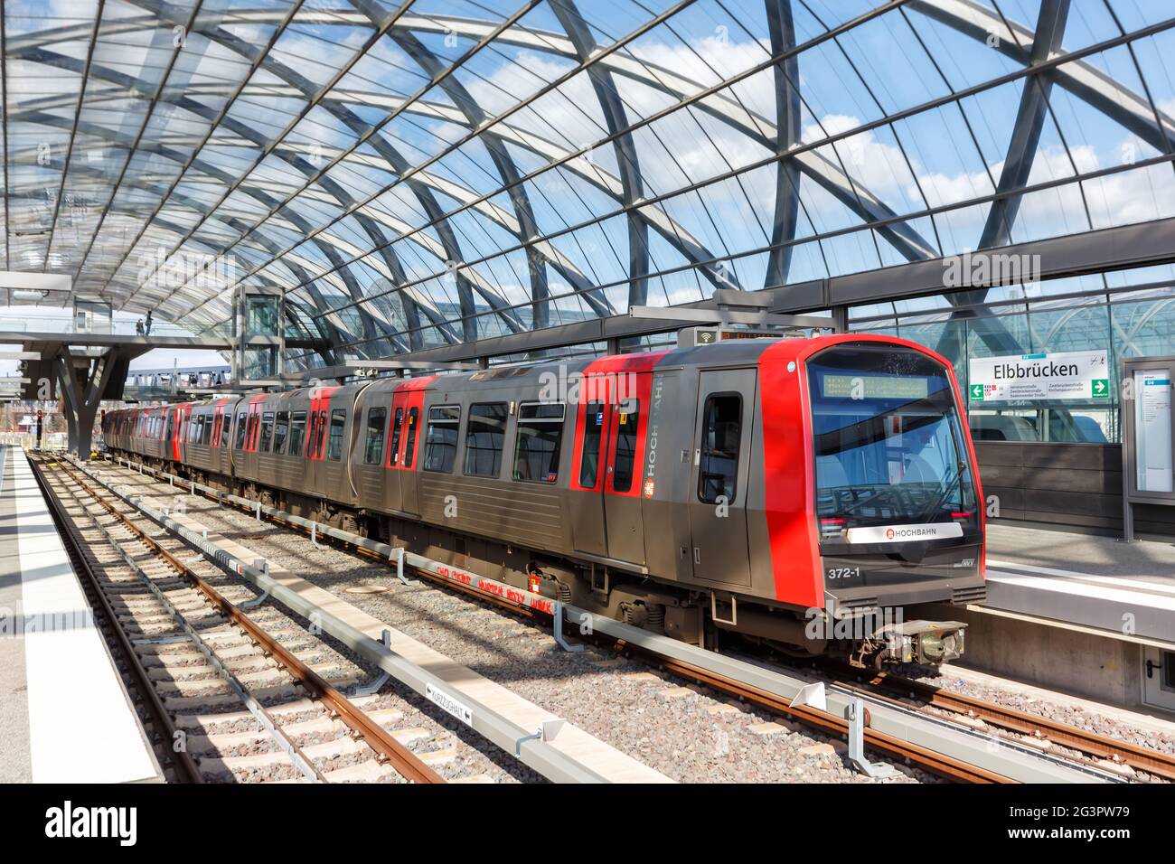 U4 hi-res stock photography and images - Alamy