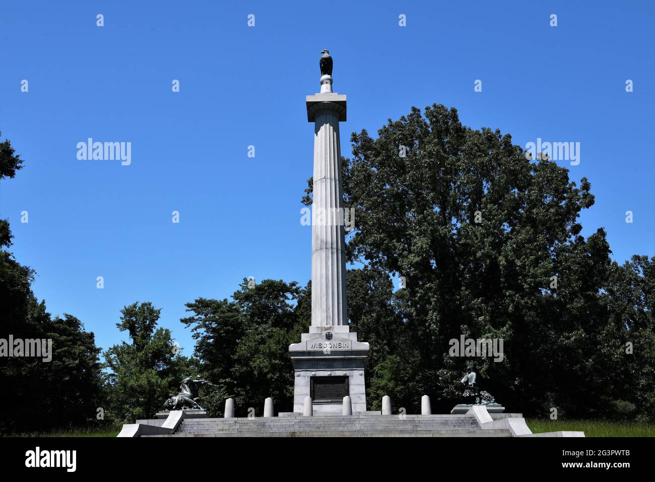 The Wisconsin Monument in the Vicksburg National Military Park Stock ...