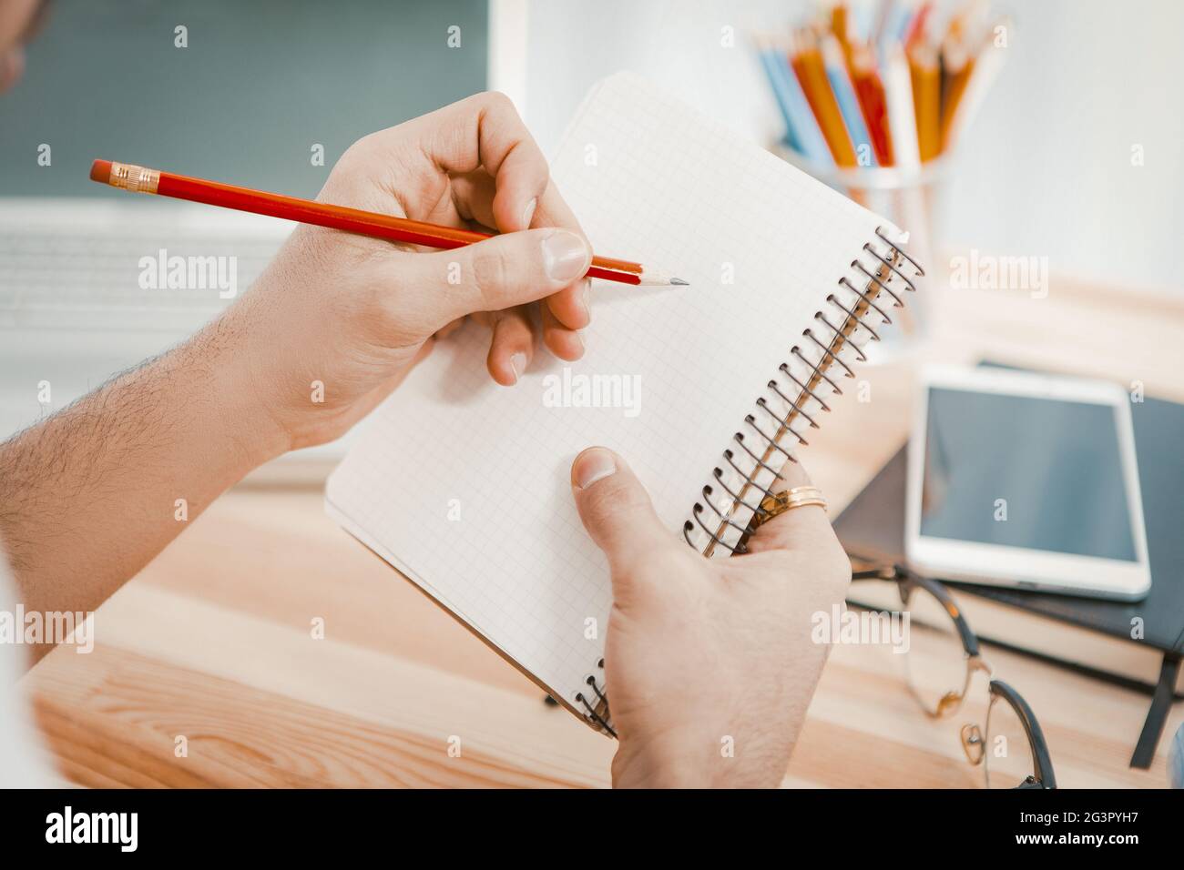 Take notes in a notebook hi-res stock photography and images - Alamy