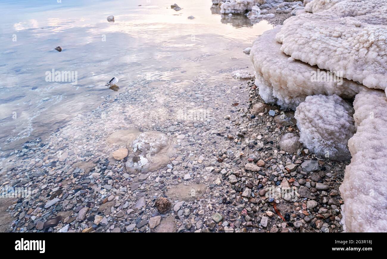Crystalline salt on beach of dead sea hi-res stock photography and ...