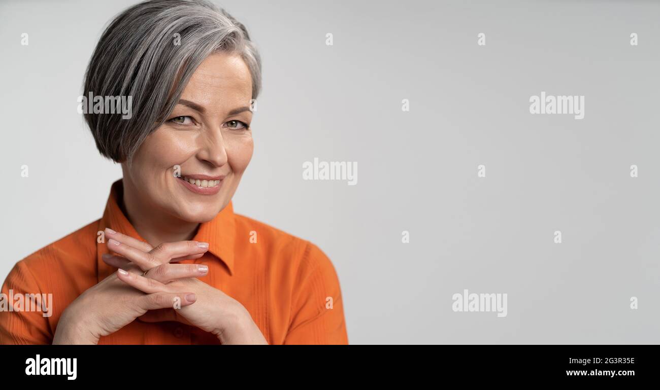 Portrait woman bob hi-res stock photography and images - Alamy