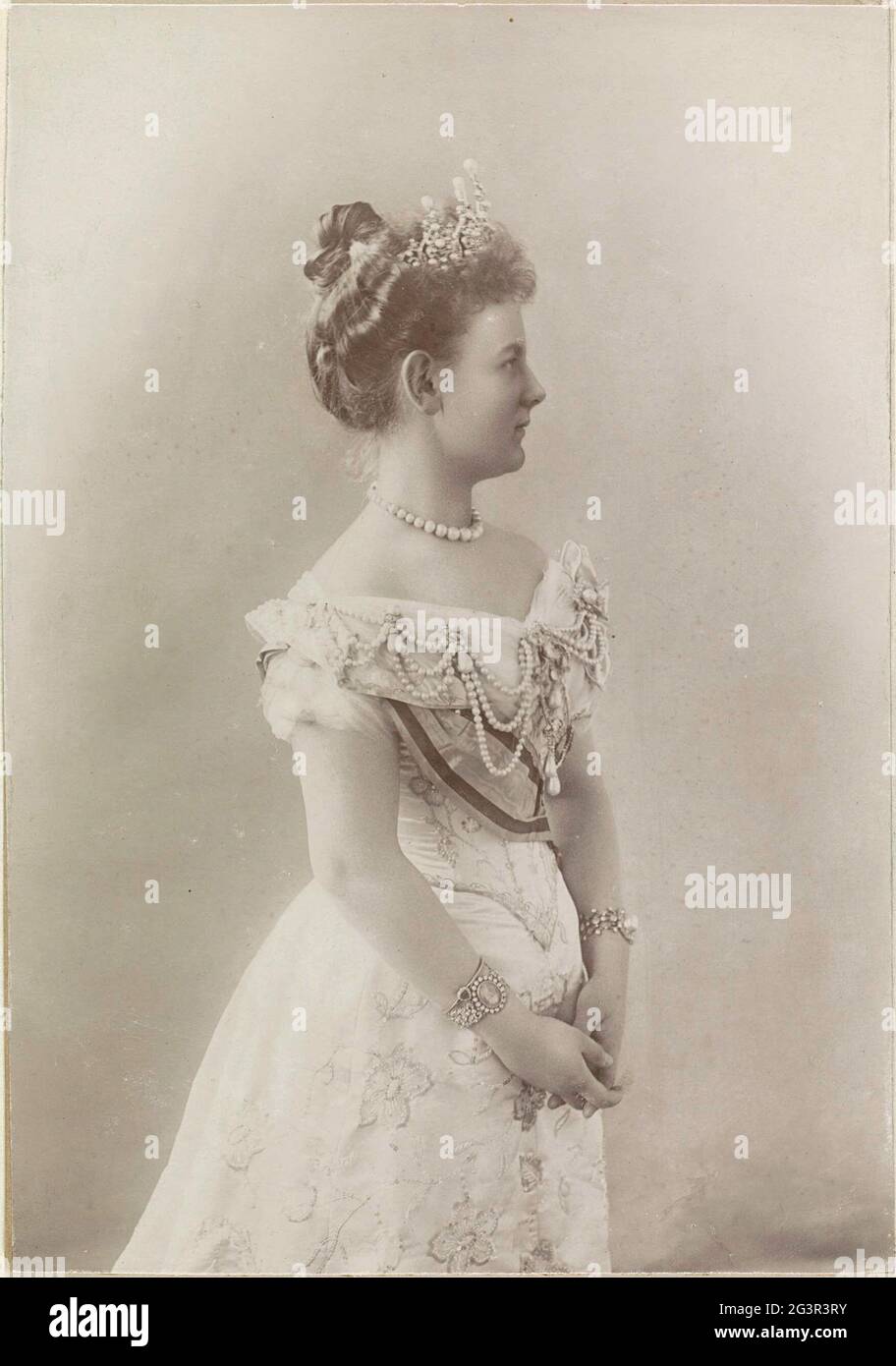 Portrait of Wilhelmina, Queen of the Netherlands Stock Photo - Alamy