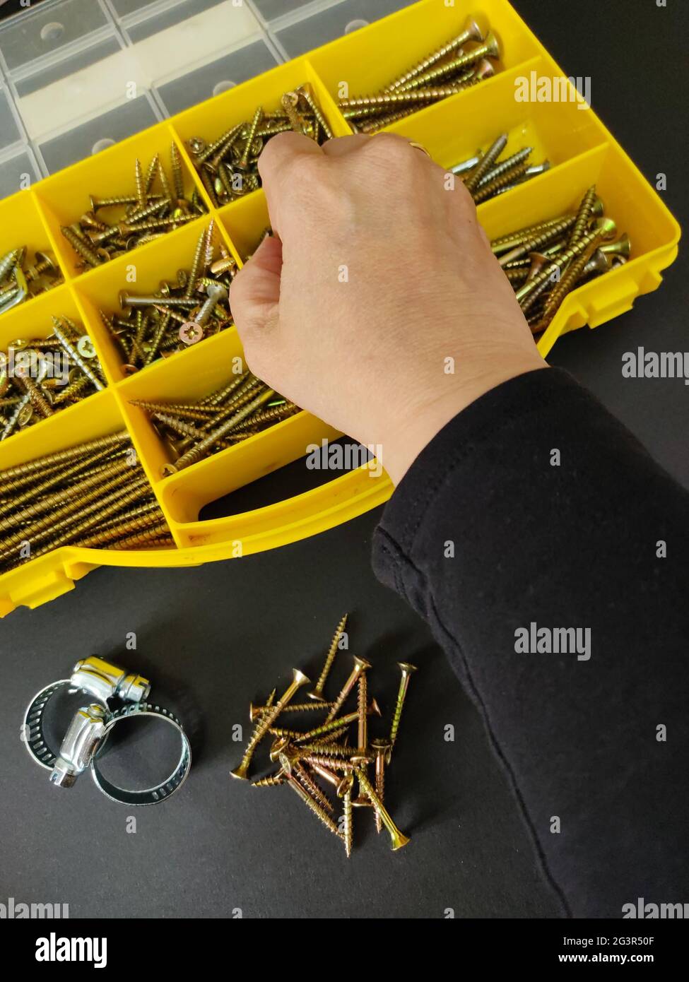 Hand screws hi-res stock photography and images - Alamy