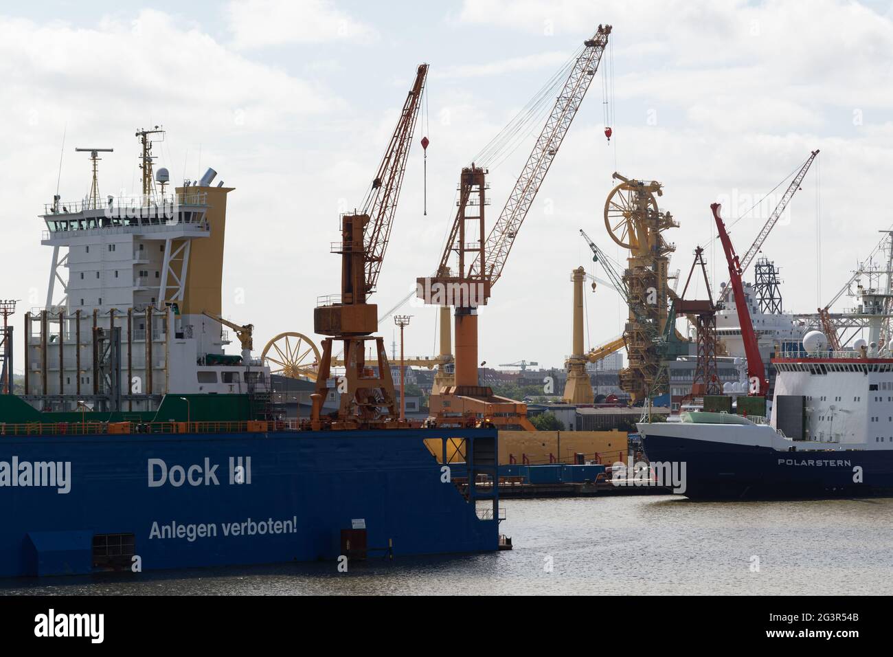 The port in Bremerhaven on the Weser Stock Photo - Alamy