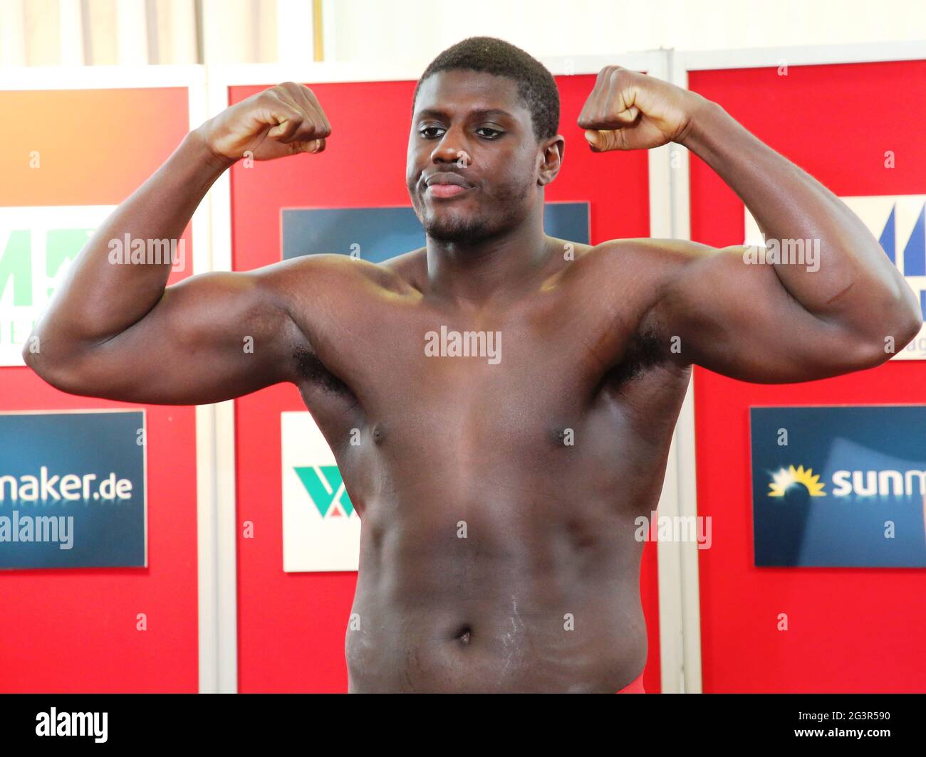 German heavyweight boxer Peter Kadiru SES Boxing before the SES Boxing ...