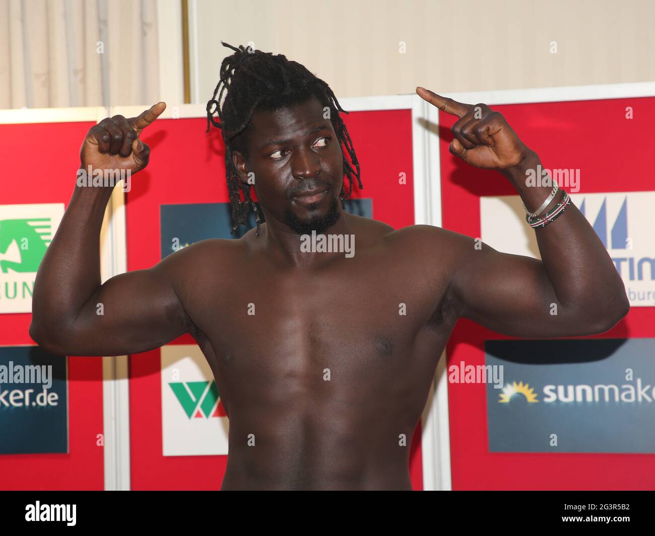 Collins omondi ojal hi-res stock photography and images - Alamy