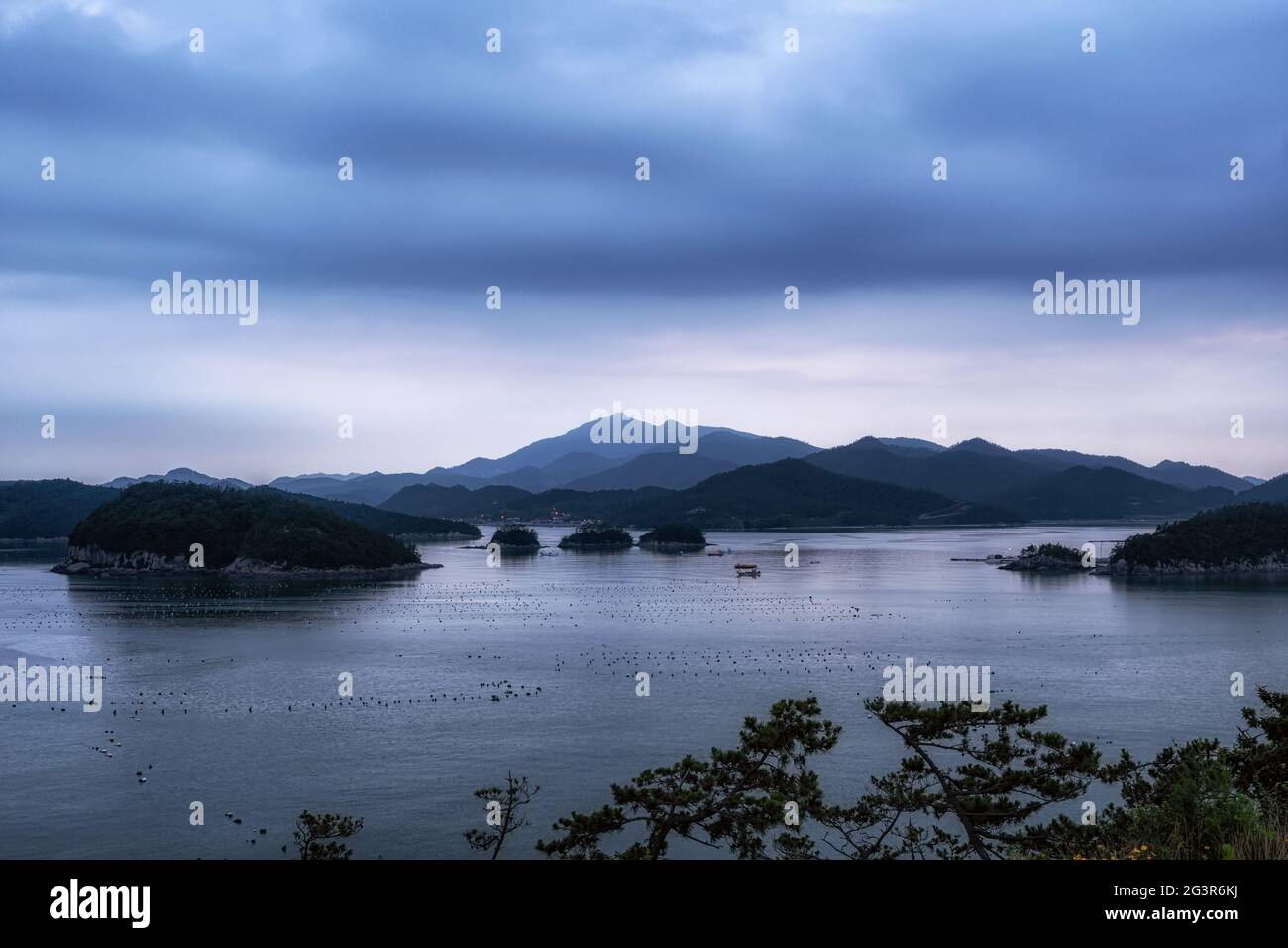 Island of jindo hi-res stock photography and images - Alamy