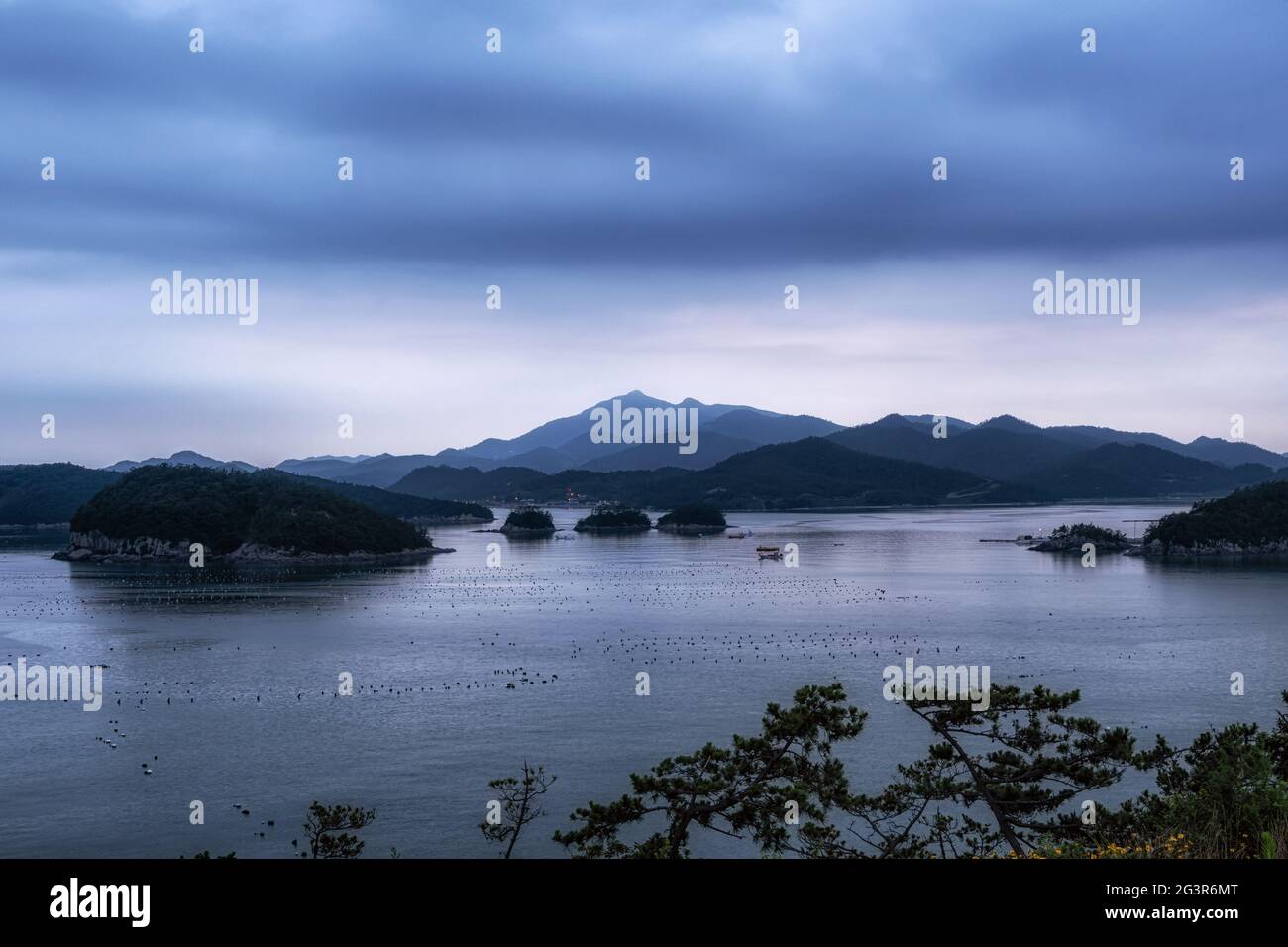 Jindo island hi-res stock photography and images - Alamy