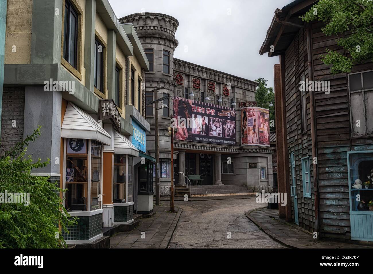Korean drama filming hi-res stock photography and images - Alamy