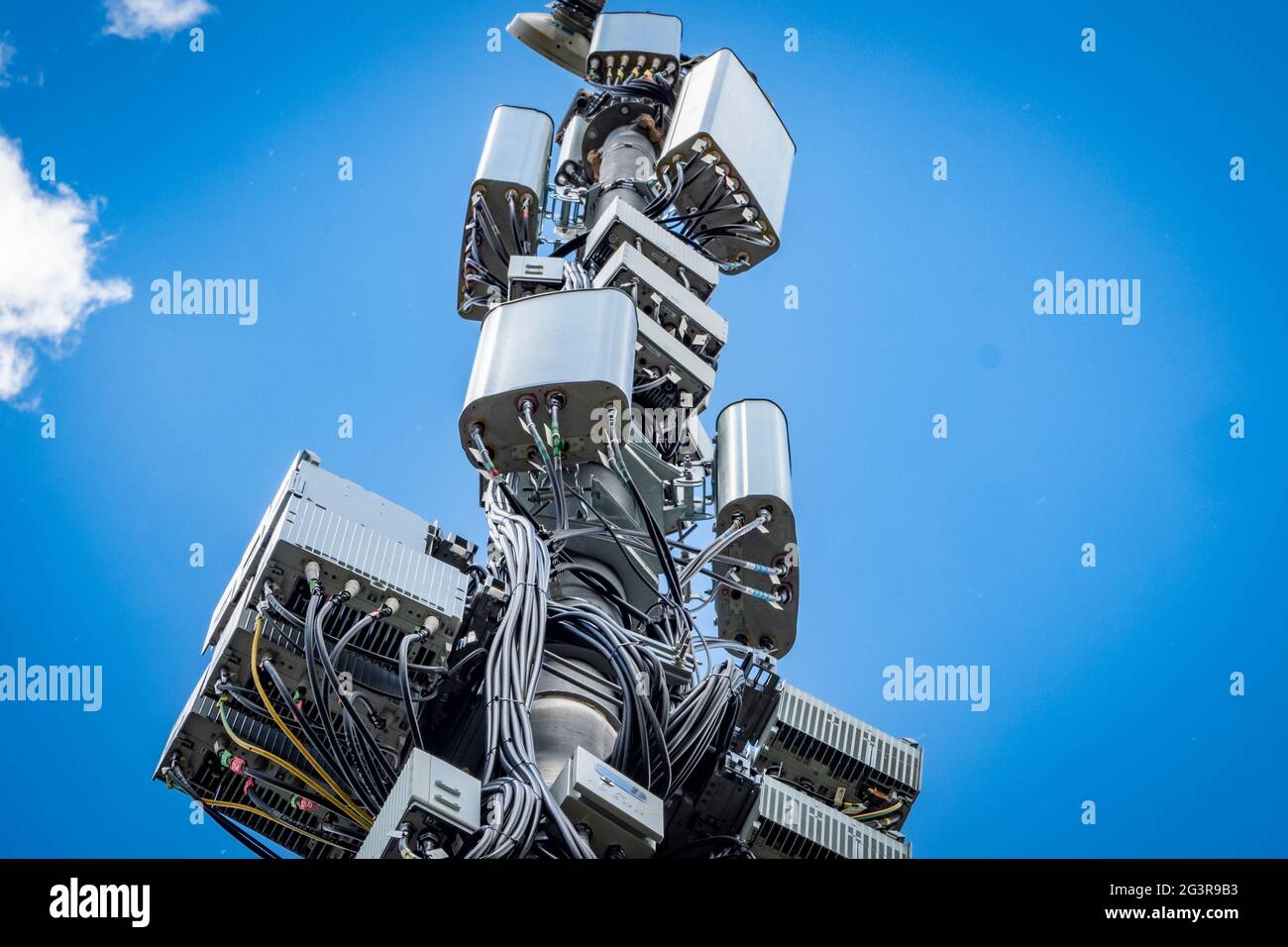 Russia, Moscow. Cell tower in a street Stock Photo - Alamy