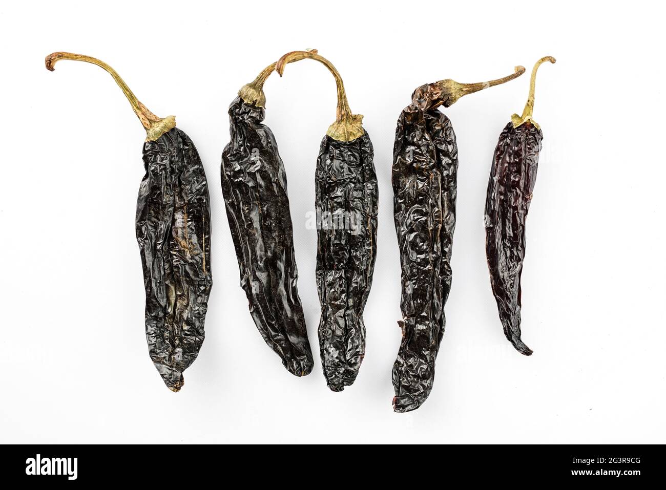 Dried pasilla chile pods hi-res stock photography and images - Alamy