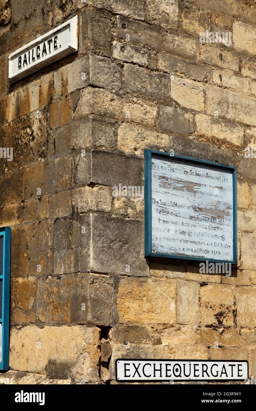 Bailgate wall hi-res stock photography and images - Alamy