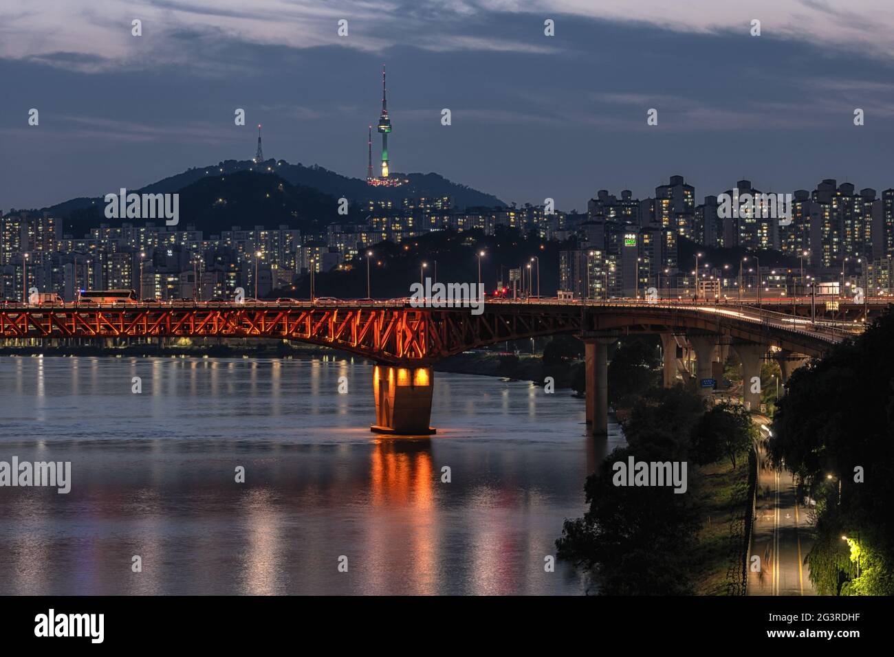 Seoul bike han river hi-res stock photography and images - Alamy