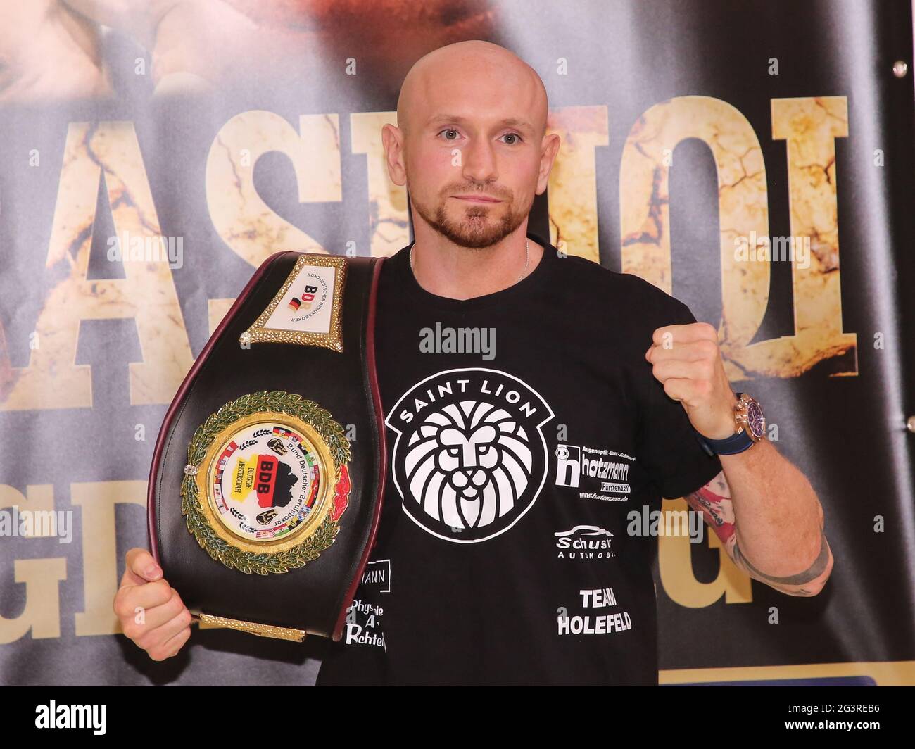 Profi boxer Roman Gorst German heavyweight champion with a champion ...