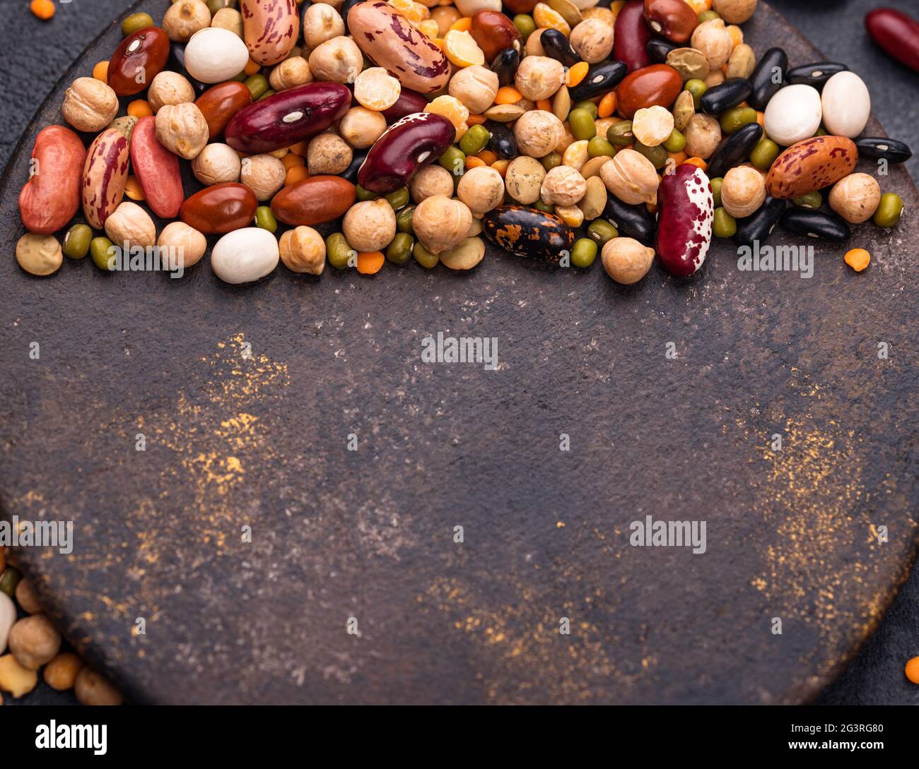 Lentils legumes pea hi-res stock photography and images - Alamy