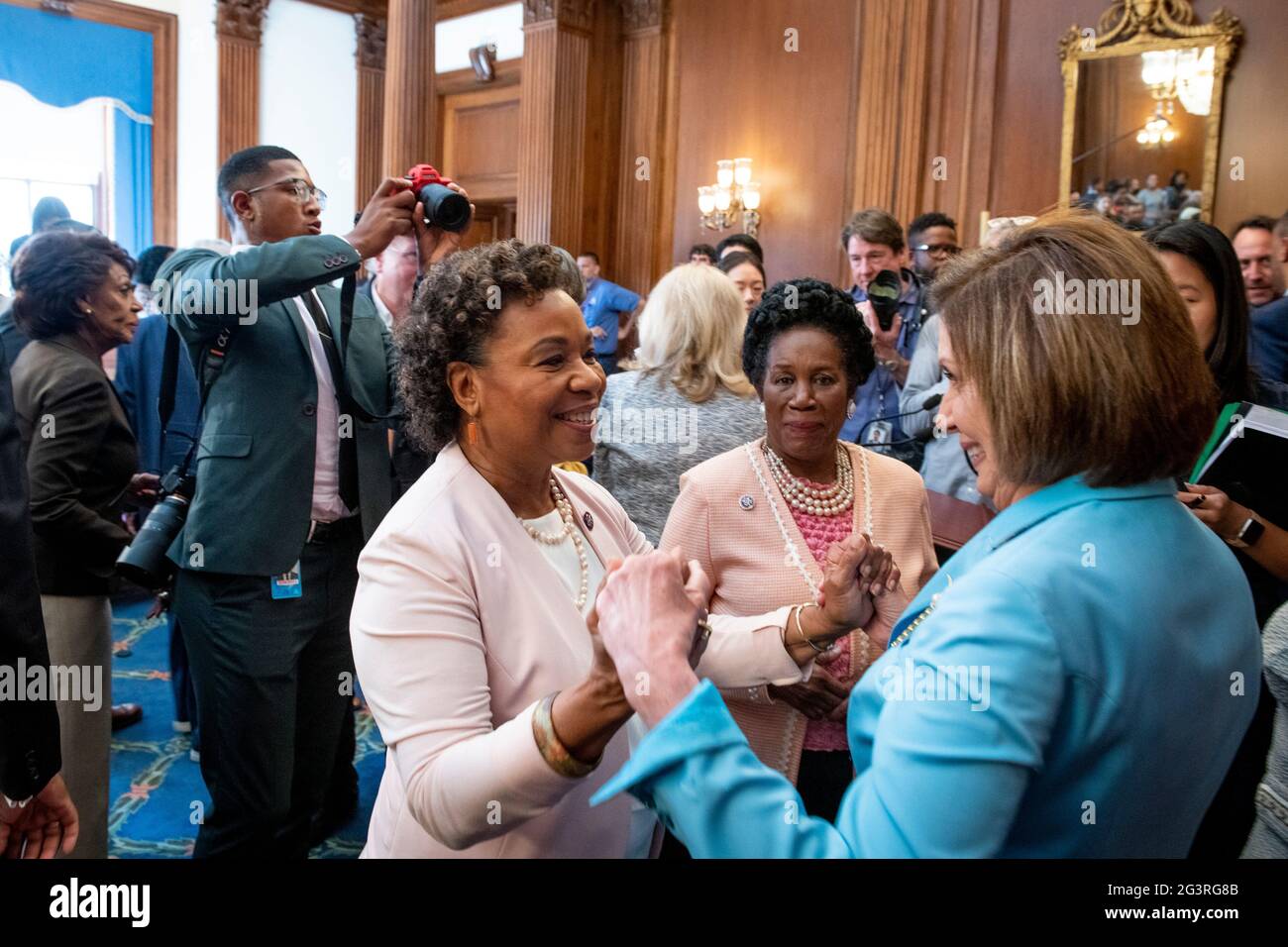 United states representative barbara lee democrat of california hi-res ...