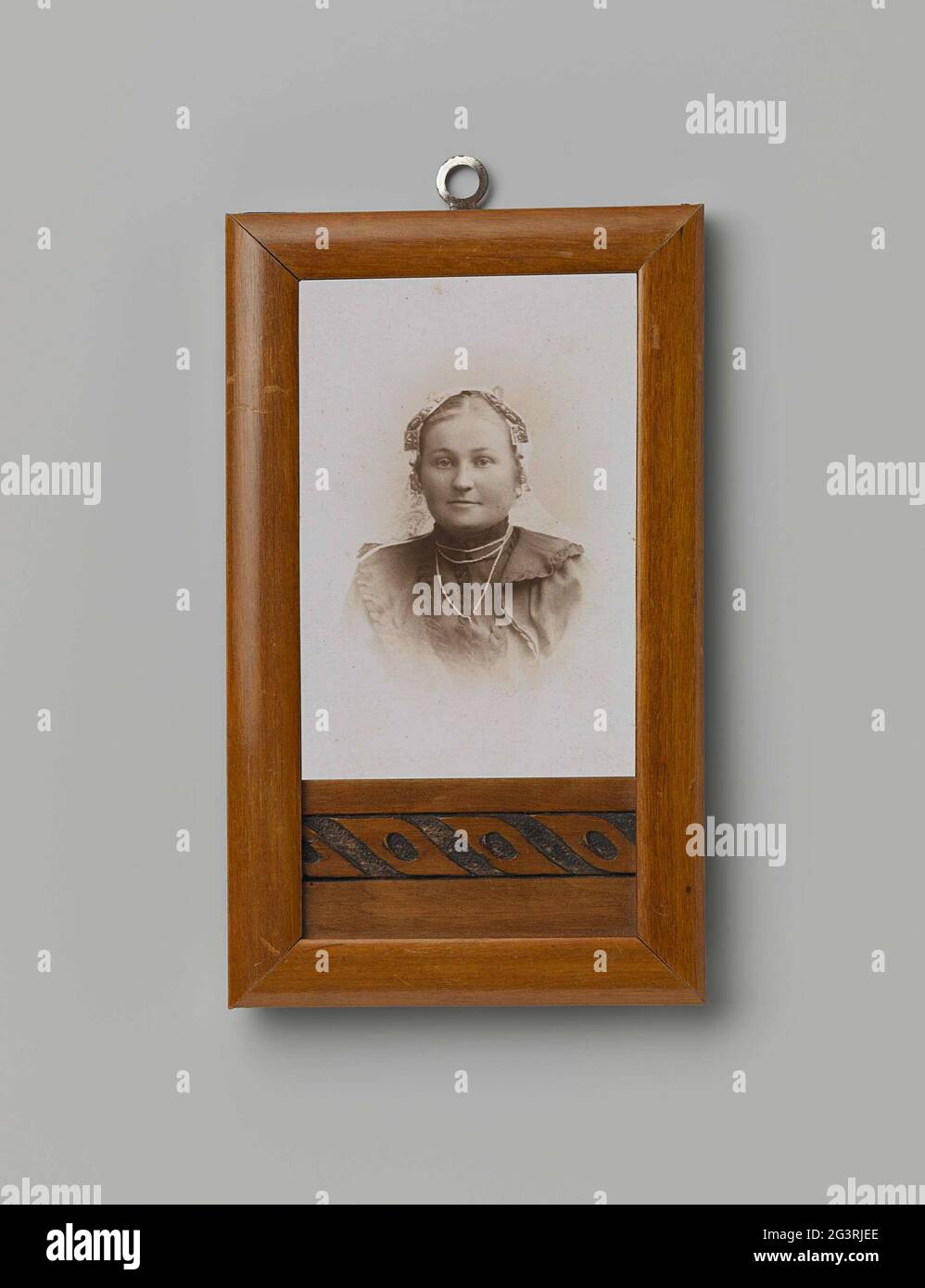 Display modern artistic frames hi-res stock photography and images - Alamy