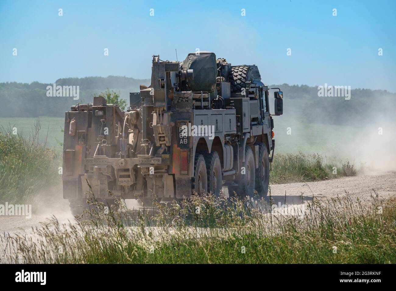 Man sx45 8x8 recovery vehicle hi-res stock photography and images - Alamy