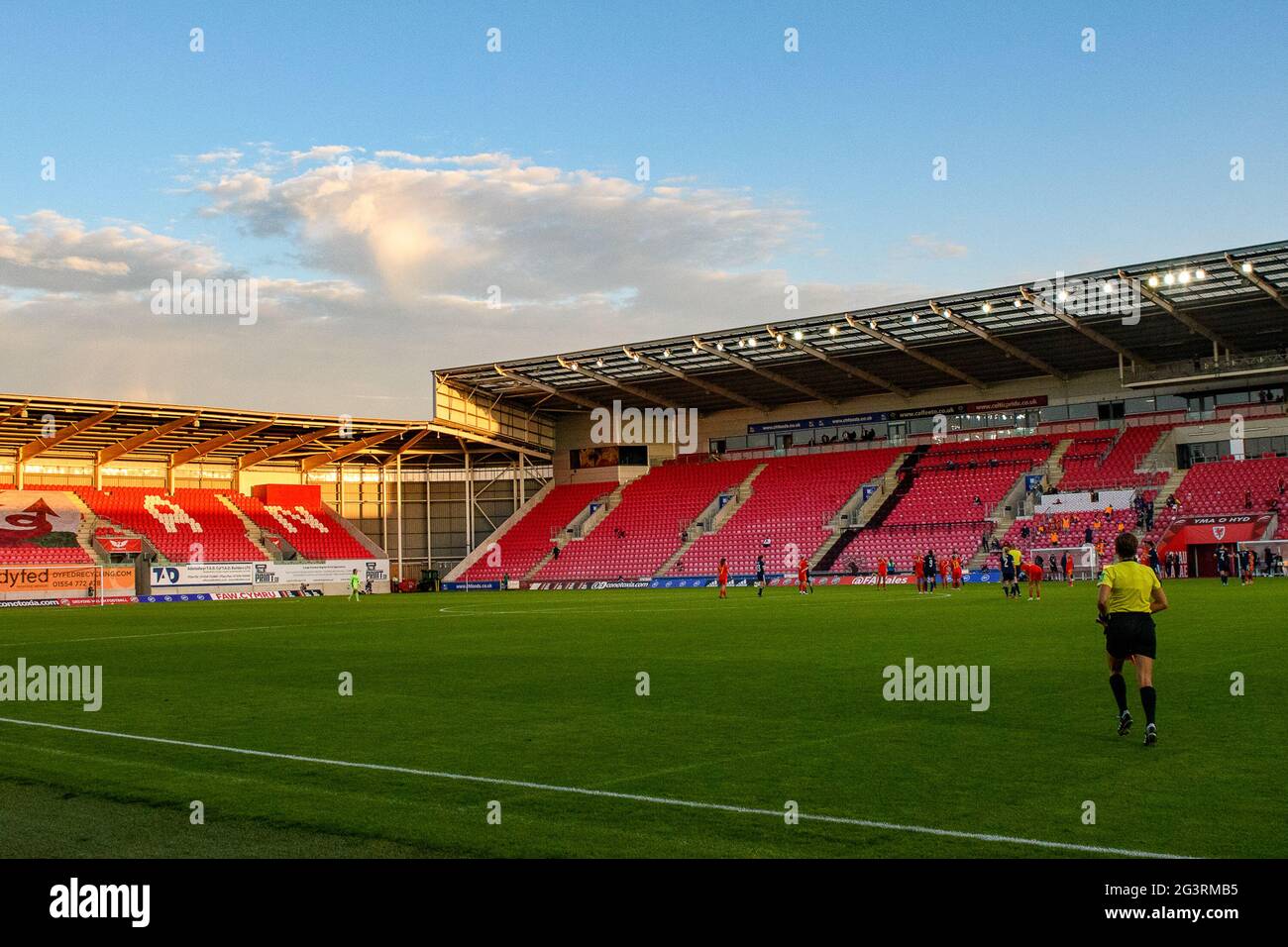 Soccer llanelli hi-res stock photography and images - Alamy