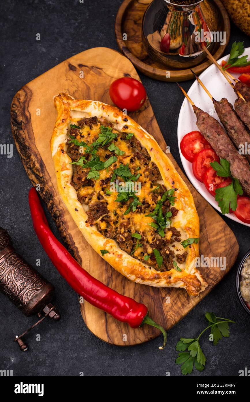 Traditional Turkish pide with meat Stock Photo - Alamy