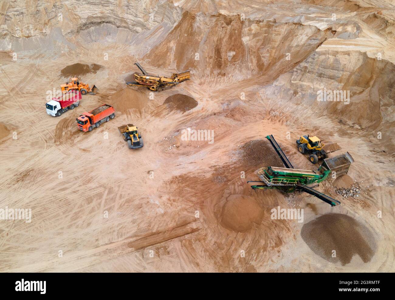 Jaw loader hi-res stock photography and images - Alamy