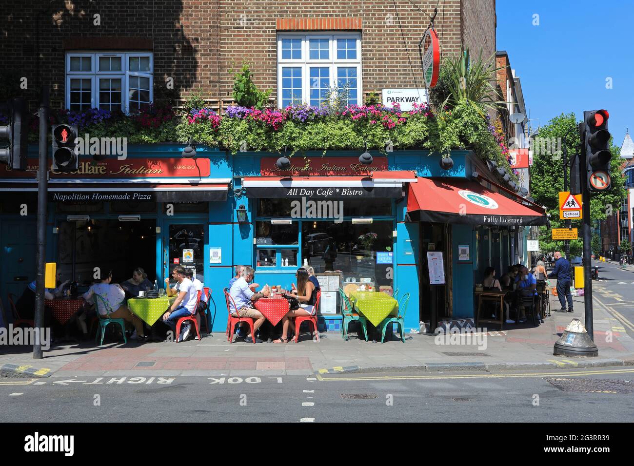 Camden parkway london hi-res stock photography and images - Alamy
