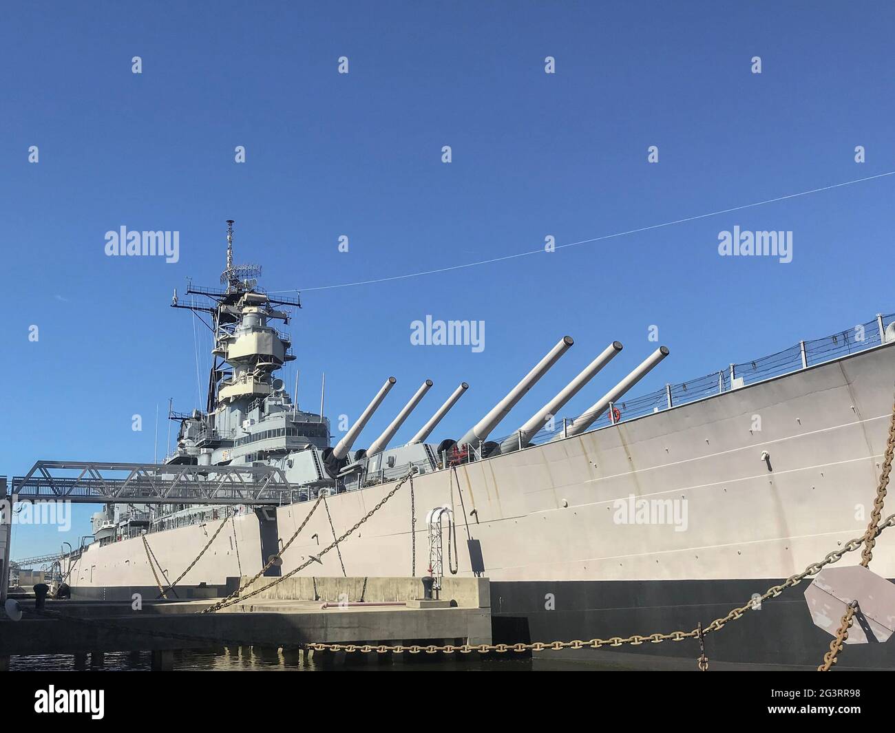 Ship in norfolk USA Stock Photo - Alamy