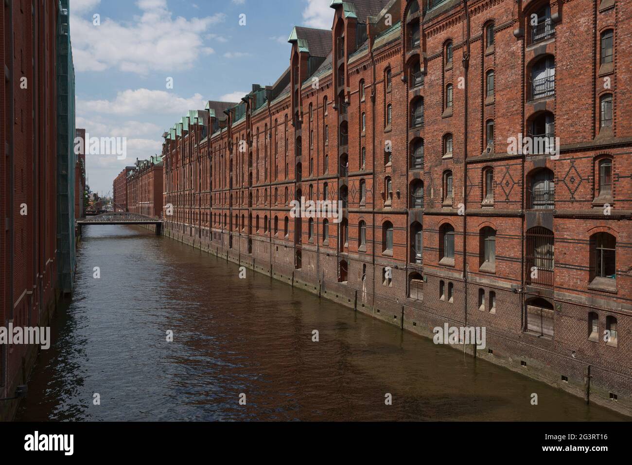 Logistics warehouse germany hi-res stock photography and images - Alamy