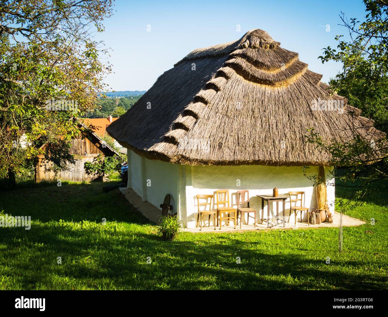 Old reeds hi-res stock photography and images - Alamy