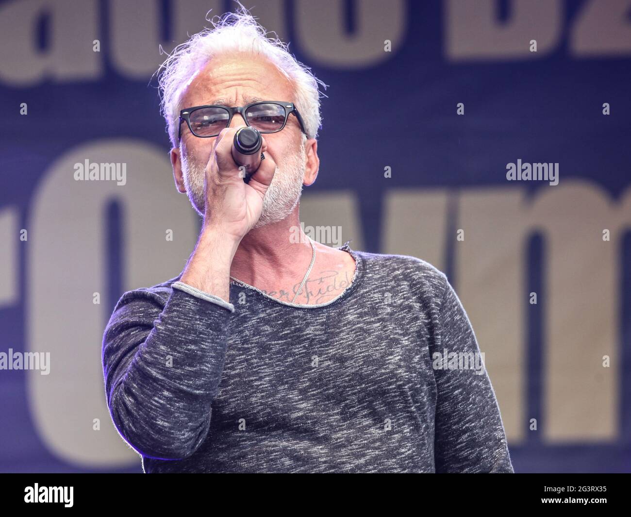 Promi big brother hi-res stock photography and images - Alamy