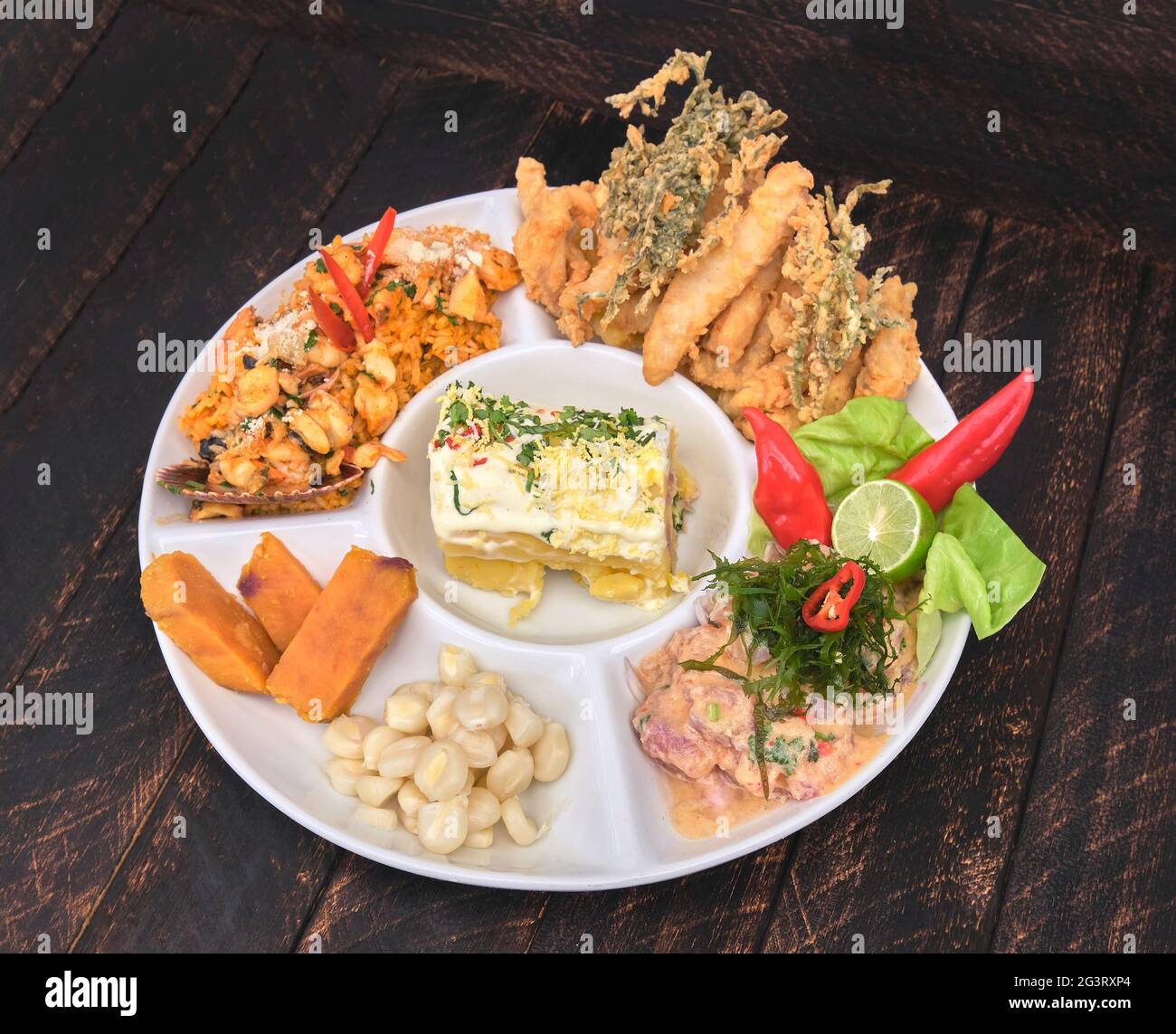 Peruvian food, Food fountain "Ronda marina" A varied seafood, Classic ...