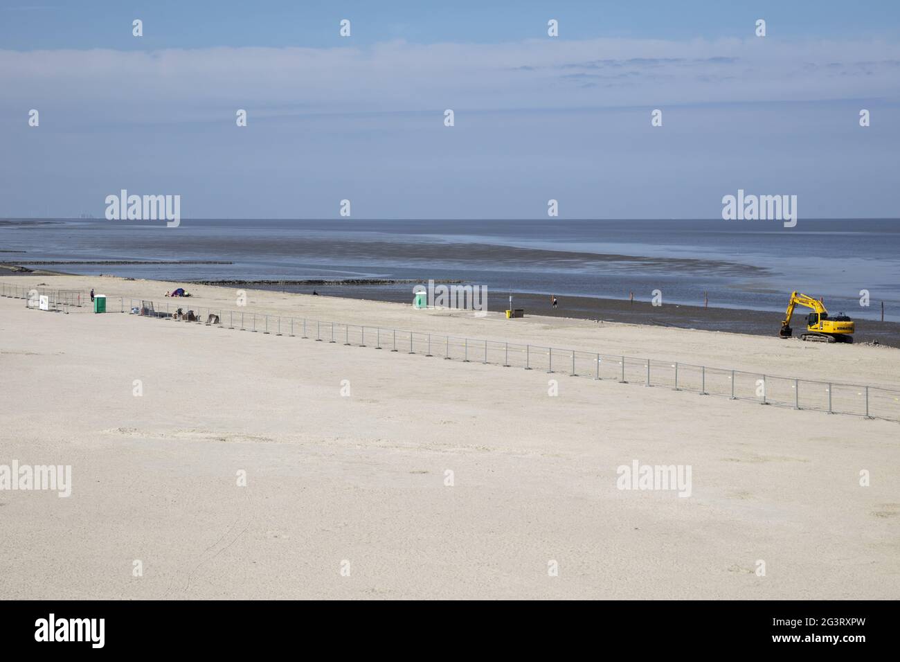 Construction work at beach hi-res stock photography and images - Alamy