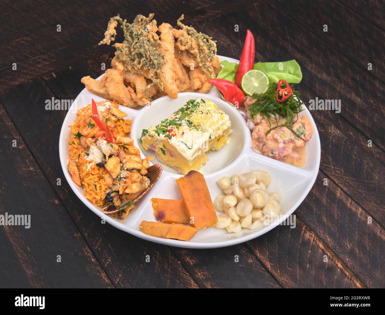 Peruvian food, Food fountain "Ronda marina" A varied seafood, Classic ...