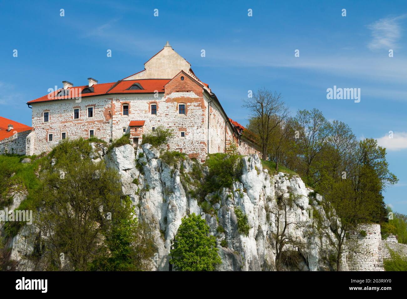 Ancient monastery on mountain cliff hi-res stock photography and images ...