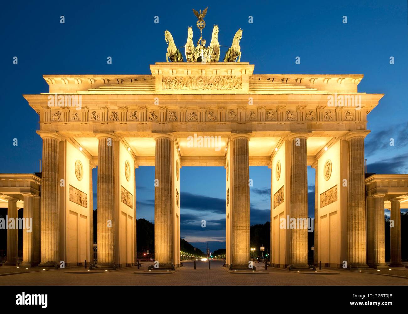 Berlin germany illuminated hi-res stock photography and images - Alamy
