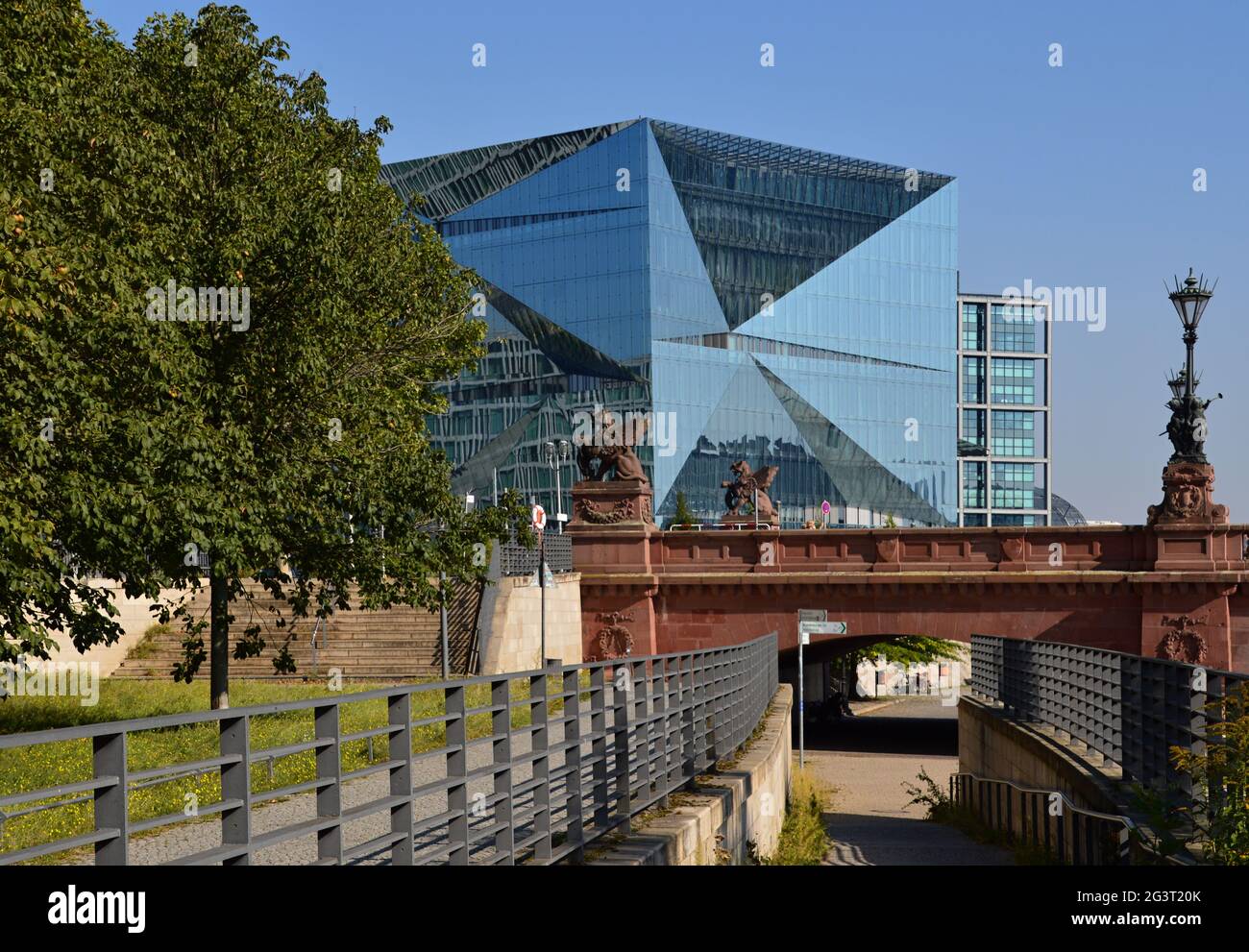 Bank of the spree rivers hi-res stock photography and images - Alamy