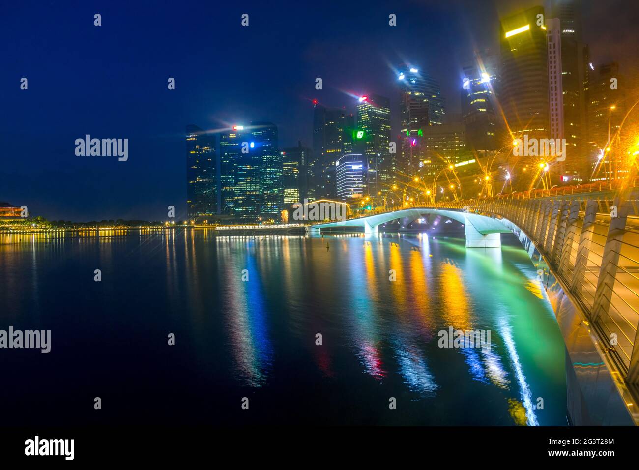 Light mist hi-res stock photography and images - Alamy