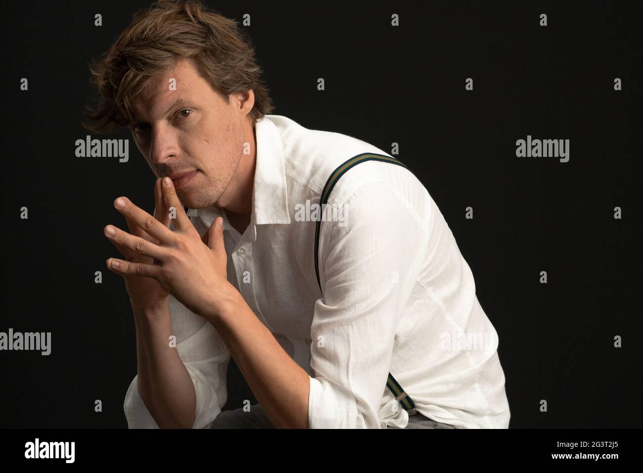 Sherlock Thinking Hands