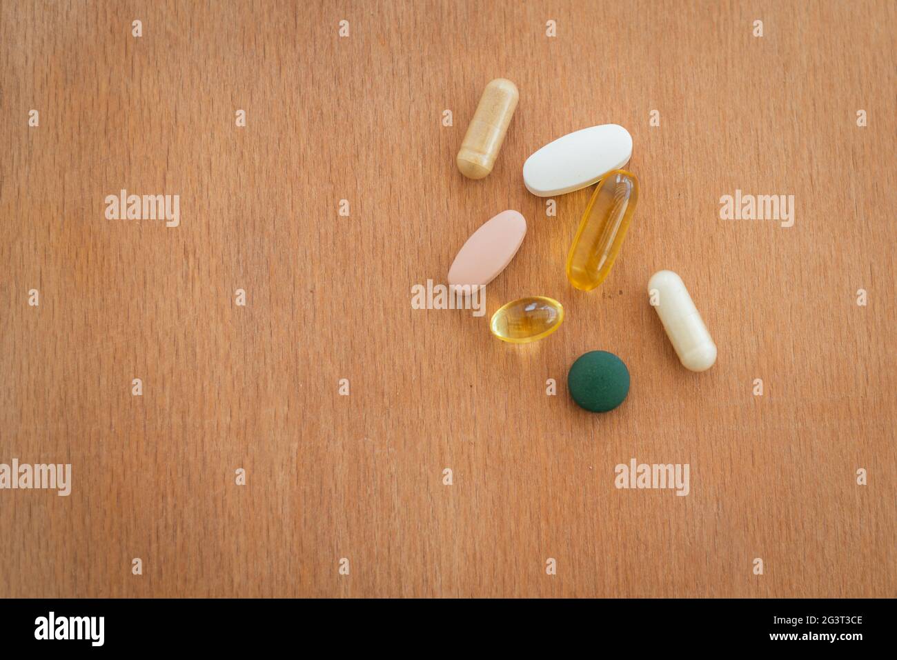 Capsules on a table hi-res stock photography and images - Alamy