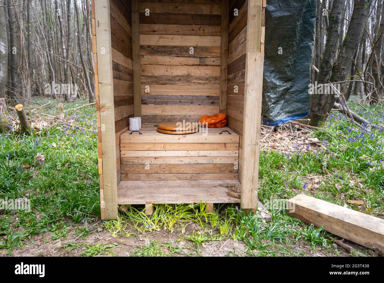 Toilet in rural woods hi-res stock photography and images - Alamy
